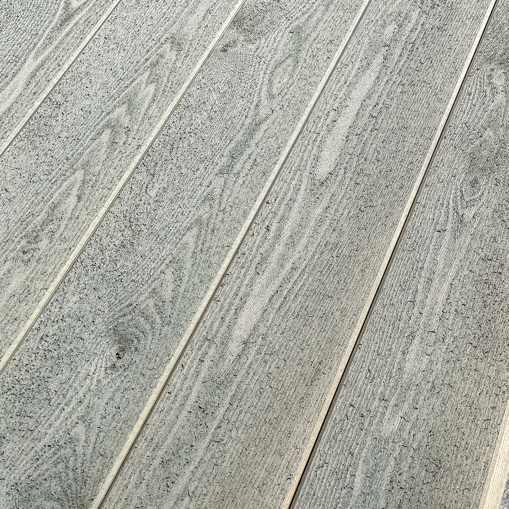 Wood facade Larch Forrest Gray in rough look – Trumer Holz Musterbestellung